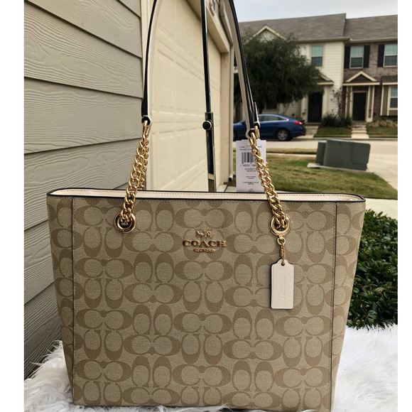 Coach | Bags | New Coach Cammie Chain Tote In Signature Purse Light ...